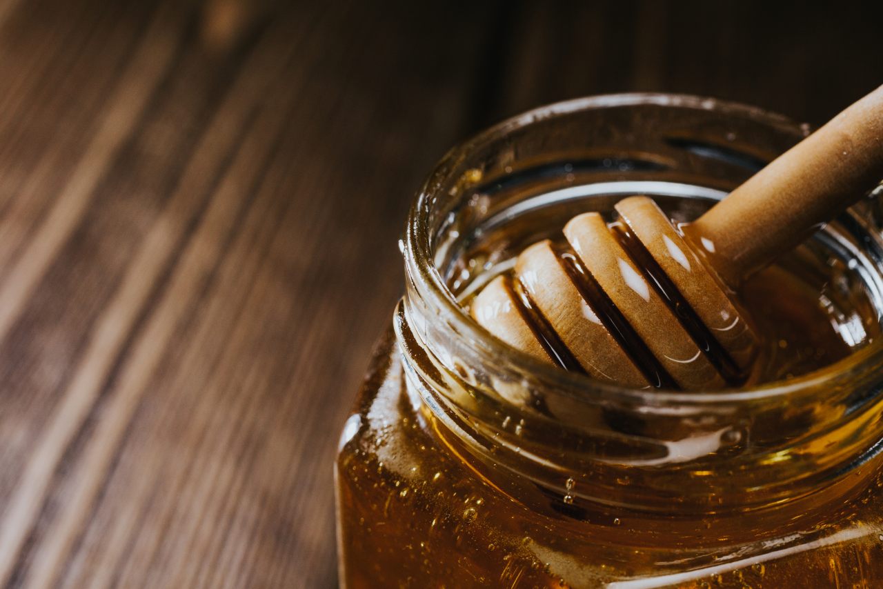 Manfaat Madu Hitam Untuk Tubuh dan Cara Konsumsi yang Tepat - Official ...