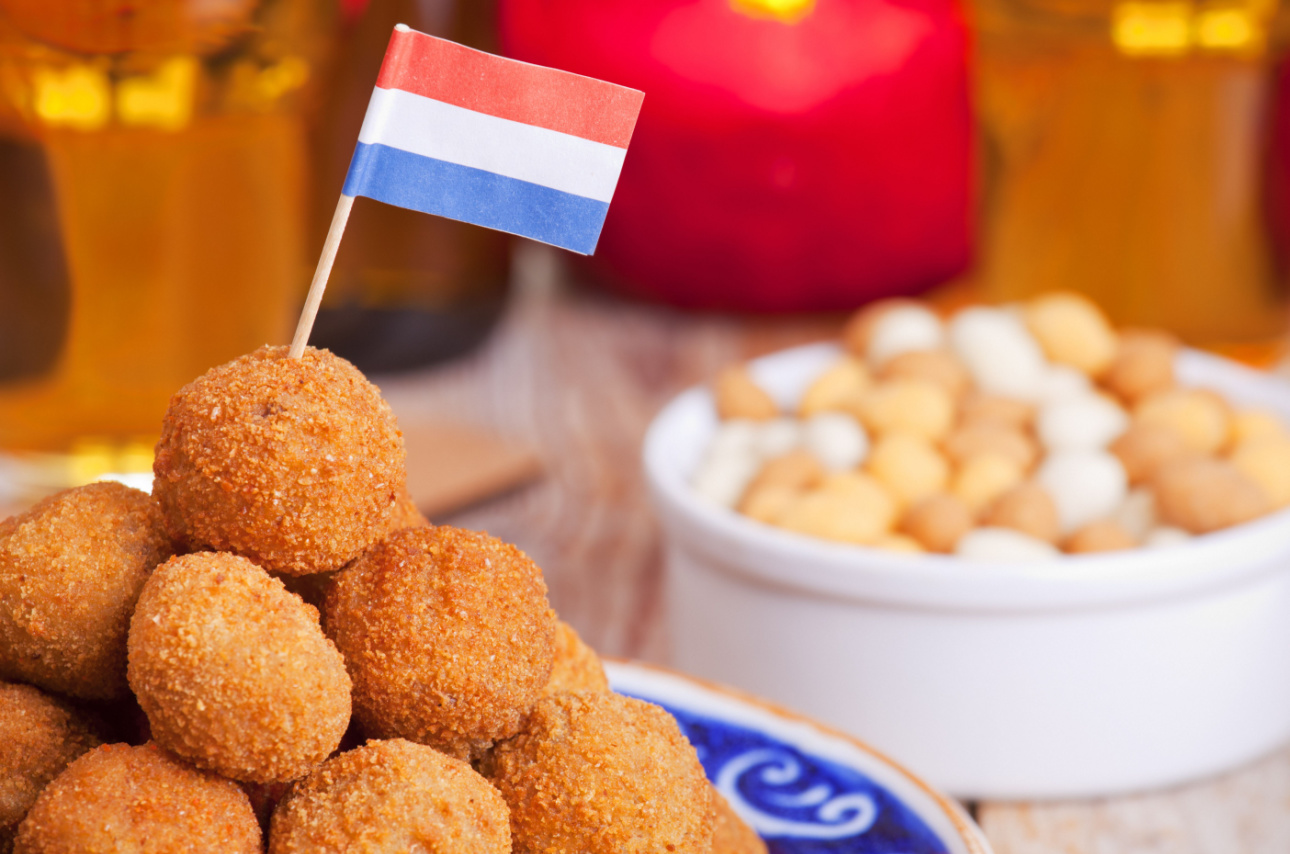 10 Makanan Khas Belanda yang Wajib Dicoba