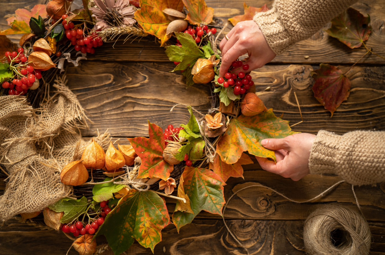 10 Ide & Tutorial DIY Dekorasi Hiasan Pohon Natal yang Unik dan Hemat ...